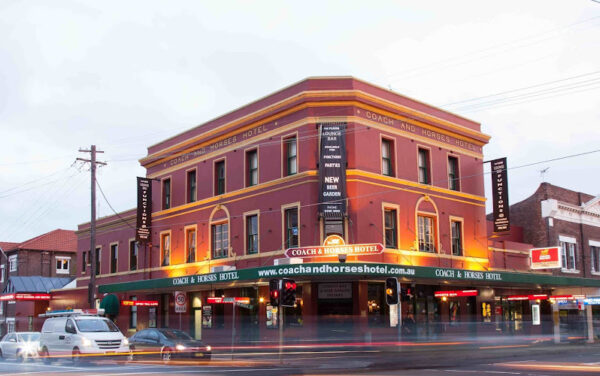 Coach and Horses Hotel - bars